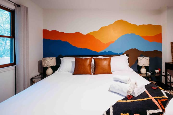 Private Cabin, Lake Lure, 3br W Views, Hot Tub - Lake Lure, NC