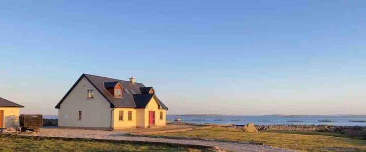 A Spacious Home With Stunning Sea Views! - Irlanda