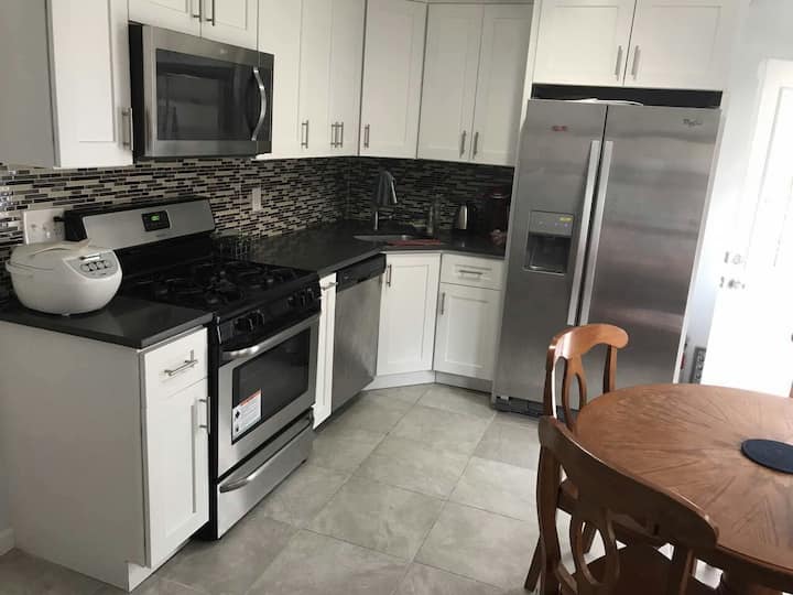 Beautiful Bright  Room Near Jfk & J Train#2 - New York City