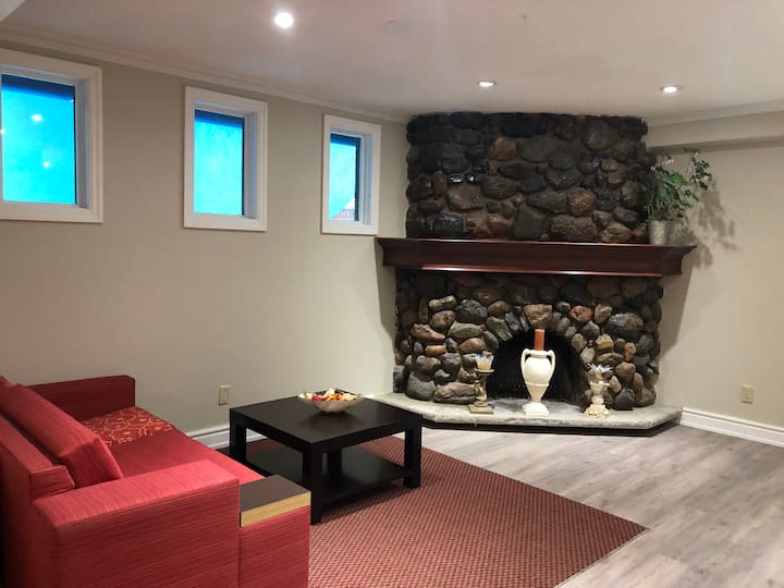 Private, Bright & Renovated Full Basement Suite - Milton