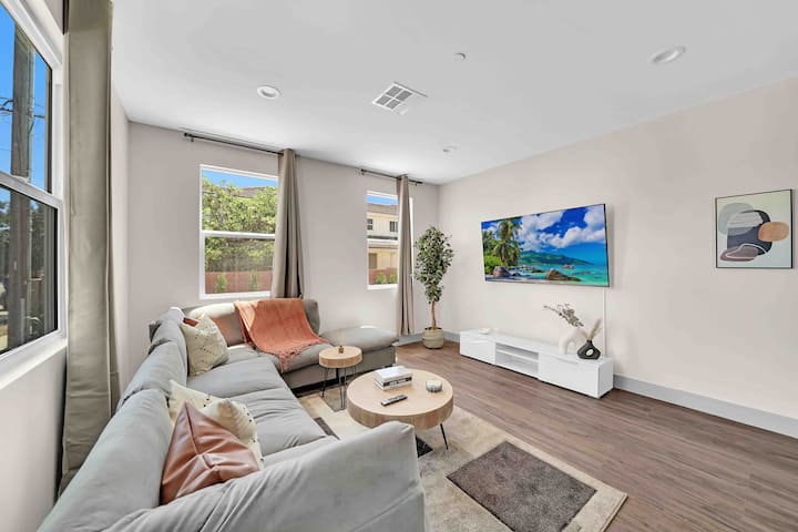 Spacious Central 4 Master Bedroom Disney Home - 사이프러스