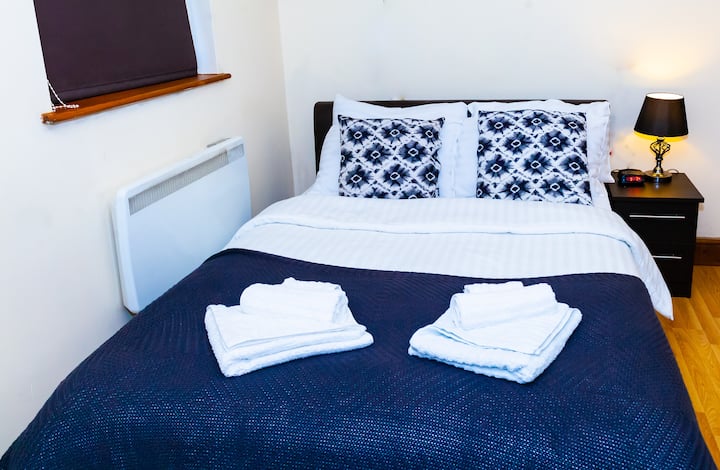 Manop Studio Apartment Dagenham - Ilford