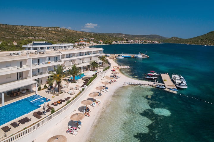 Perla Resort Luxury Comfort Two Bedroom Apartment - Primošten