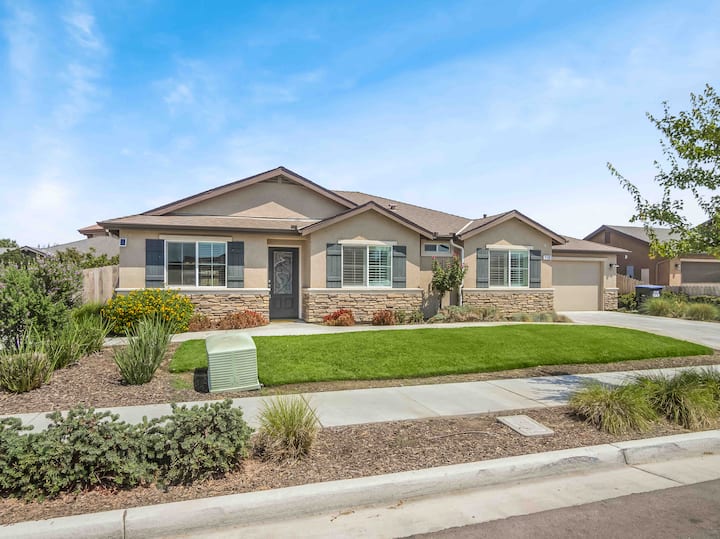 Beautiful 3br Home W/patio& Bbqgrill-near Sequoia - Visalia, CA