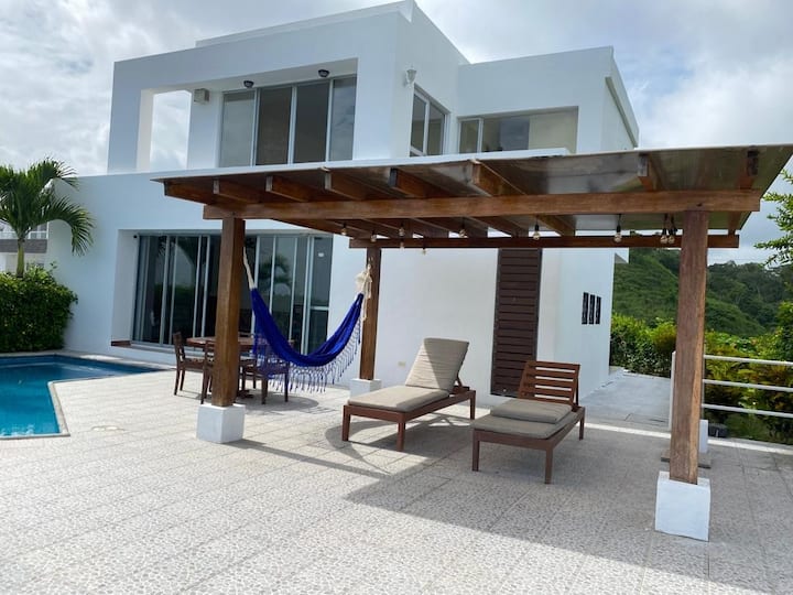 Piscina Privada Casa Vacacional En Casa Blanca - Atacames Cantón