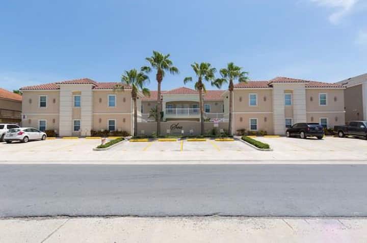 Remodeled Unit 7 Sea Glass - 2 Bedroom / 2 Bath - Port Isabel, TX