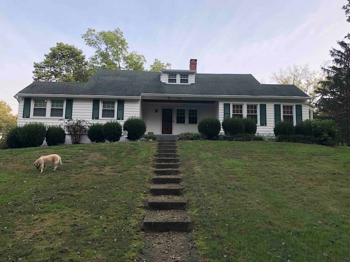 Beautiful 3 Bedroom Cottage With Golf Course View - Springfield, OH