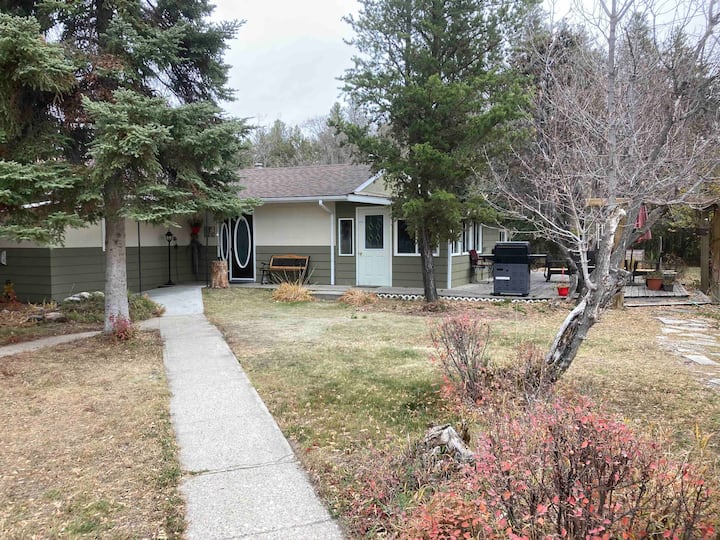 Riverside Retreat - Nipawin