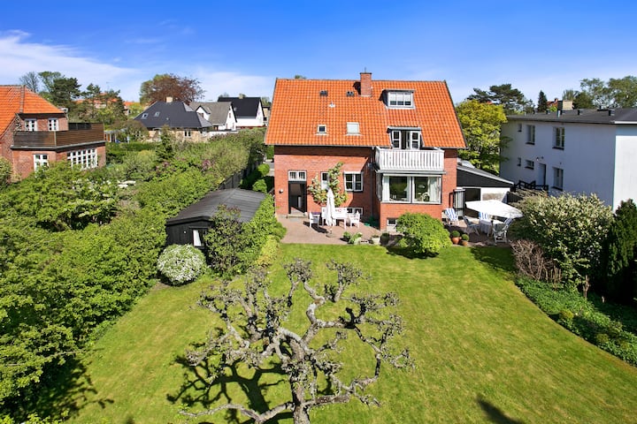 Spacious Family Home With Great Outdoor Facilities - Kopenhagen