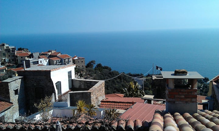 Large House With Panoramic Sea View - Santo Stefano al Mare