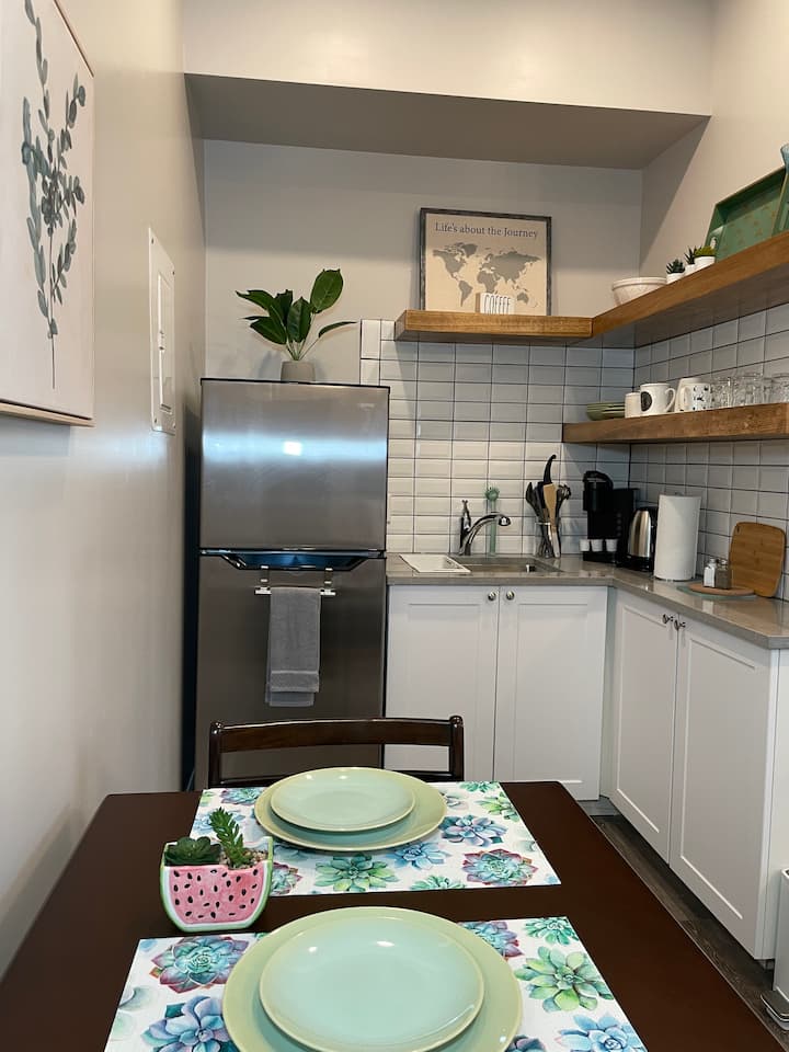The Modern Nook - Private Studio Apartment - London