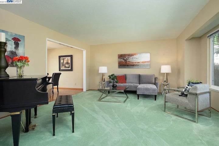 Cheerful 1 Bed Room Home. - Pleasanton, CA