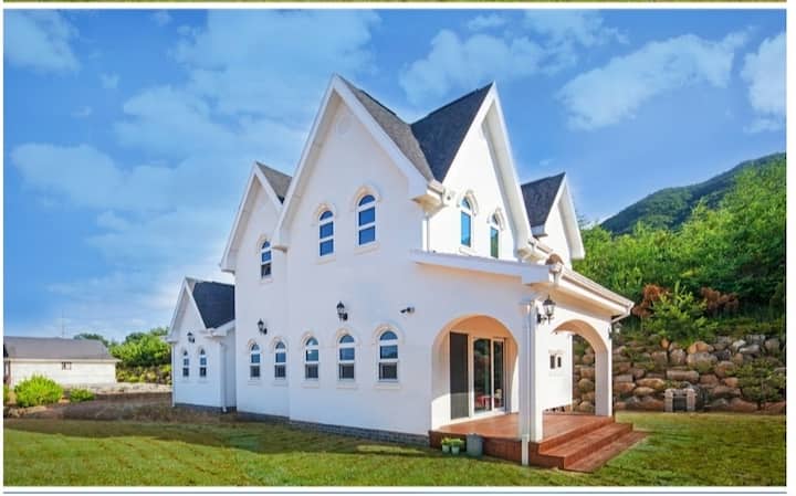 화이트하우스
Whitehouse - 구미시