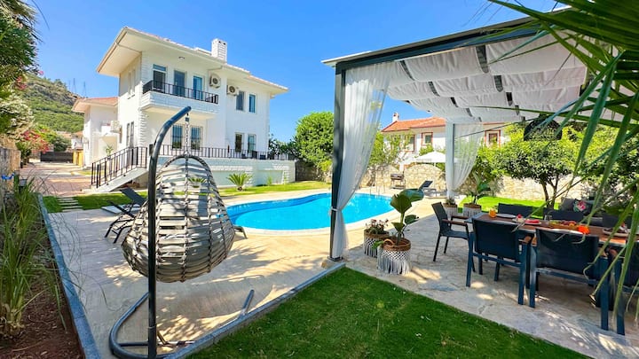 Villa Aivin In ÖLüdeniz - Hisarönü