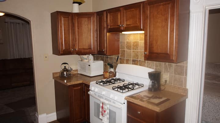 Corporate Short Term Home Away From Home - Davenport, IA