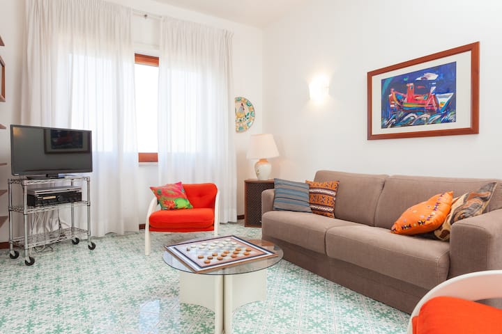 The Yellow Horse Sea View Apartment -Swimming Pool - Sorrento