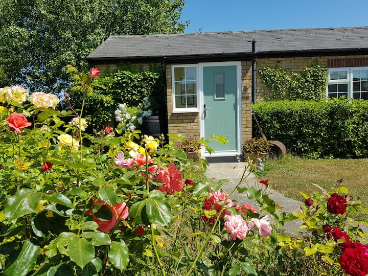 Pear Tree Cottage At Hawthorn Farm - Birchington-on-Sea
