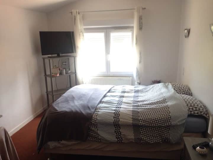 Chambre Au Calme Dans Villa Piscine  Et Spa - Cluny