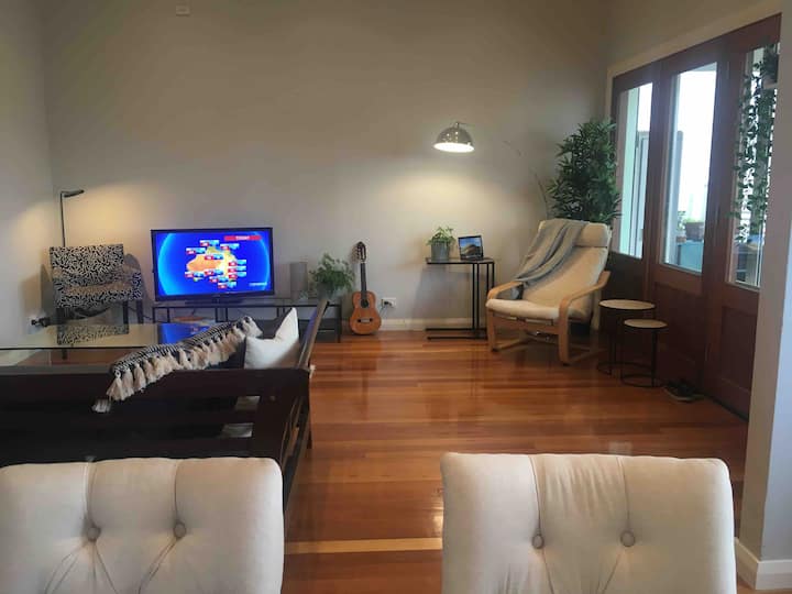 Marvellous Marrickville Apartment, 15 Mins To City - Burwood