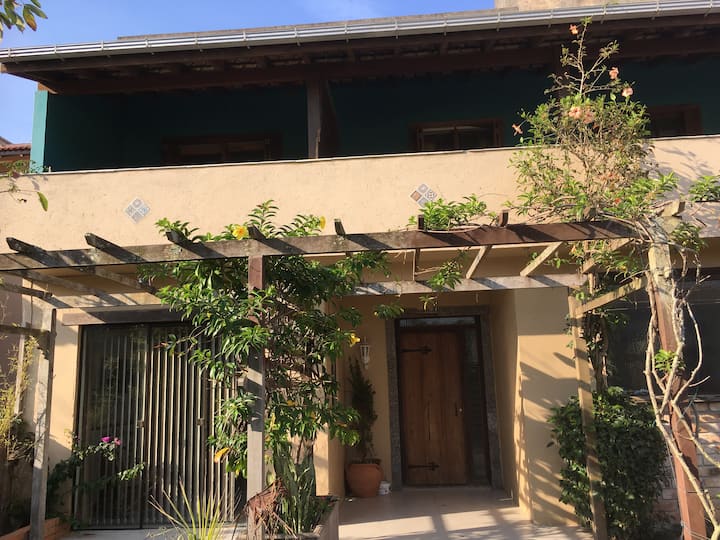 Beach House Garopaba. 3 Blocks From The Beach. - Garopaba