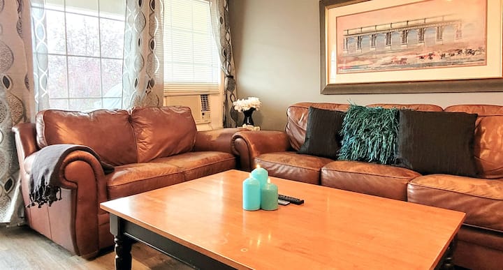 Ground Floor | Mountain View | 2 King Beds - Fairmont Hot Springs, BC