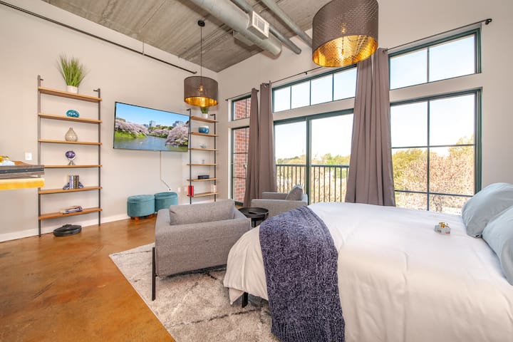Uptown Charlotte Studio - Charlotte