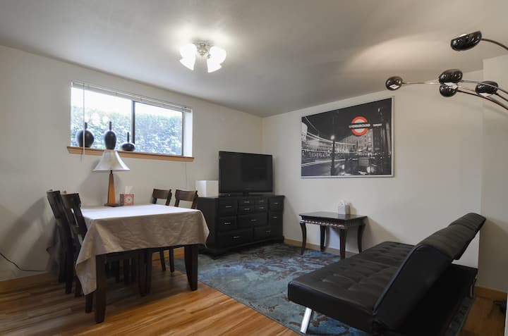 Central Spot, 4 Beds, Stocked Kitchen - Laurelhurst - Seattle