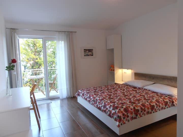 Apartment Oleandri2, With 2 Bathrooms+free Parking - Opatija