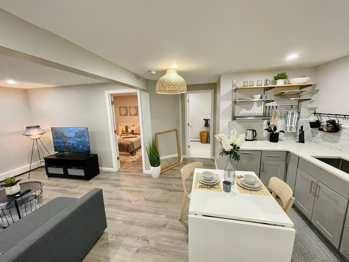 Modern Suite/fast Nyc Access/travel Nurse Friendly - Oceanside, NY