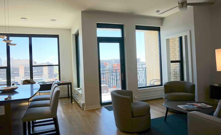 Stylish 2bd/2bth Private Condo Downtown - Minneapolis, MN