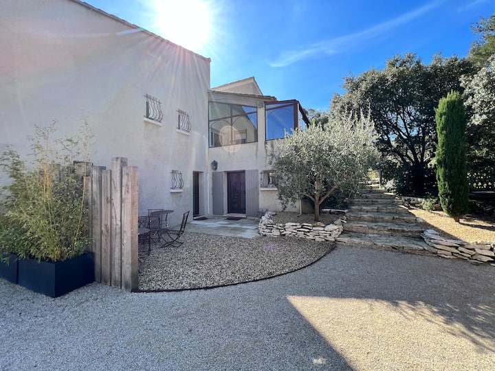 Logement 50m2 Colline St Jacques - ibis budget Cavaillon