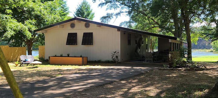 Great Discounted Rates
Smith Lake Getaway Book Now - Cullman, AL