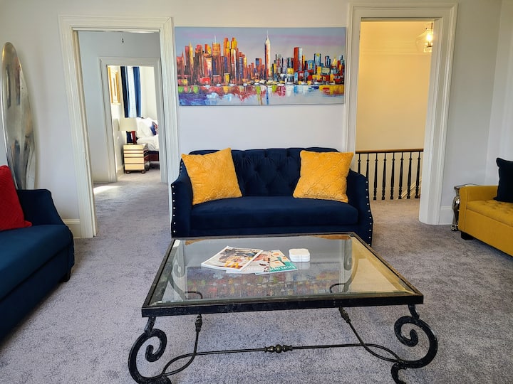 1876 Historical Manor. Luxury 2br. Treat Yourself. - Tottenville - Staten Island NY