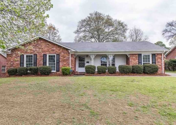 Location Location!! 3 Bedroom Home With Patio. - Columbus, GA