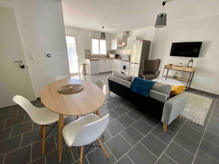 Maison à 300m De La Mer Avec 2 Chambres - Sword Beach