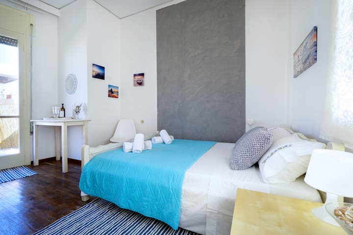 Penthouse Downtown Apartment With Huge Terrace - Chania