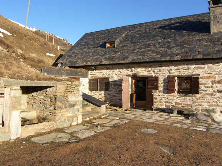 Grange Isolée En Montagne - Hautes-Pyrénées