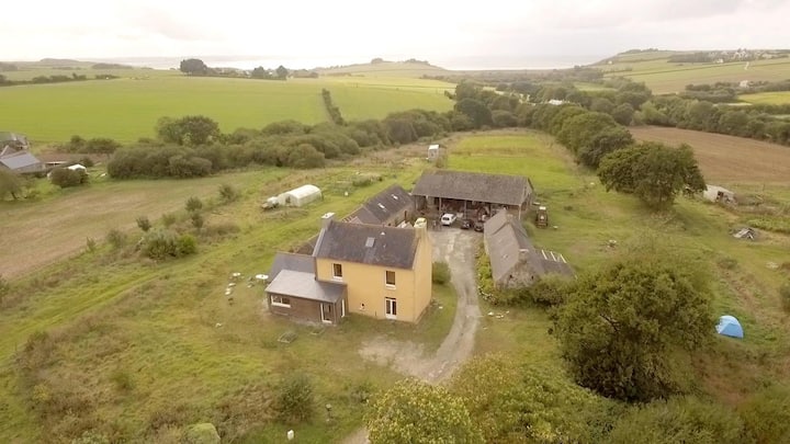 Corps De Ferme Vue Sur Mer - Locronan