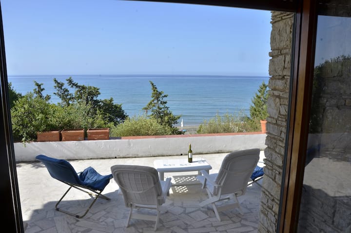 Ville Magnifique Au Bord De La Mer - Fondi