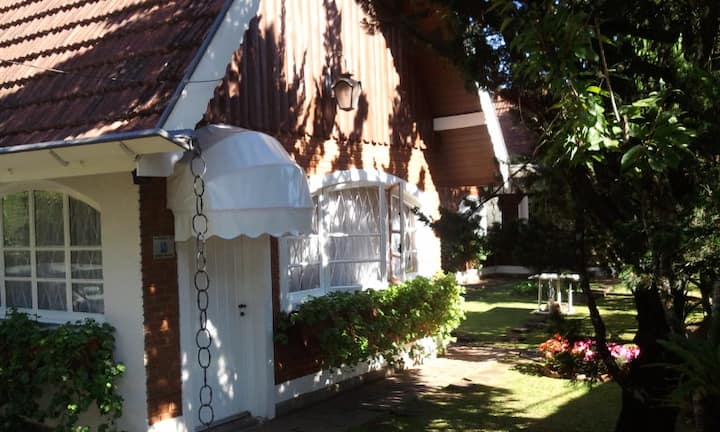 Linda Casa 3 Quartos à 3 Min Do Centro De Capivari - 