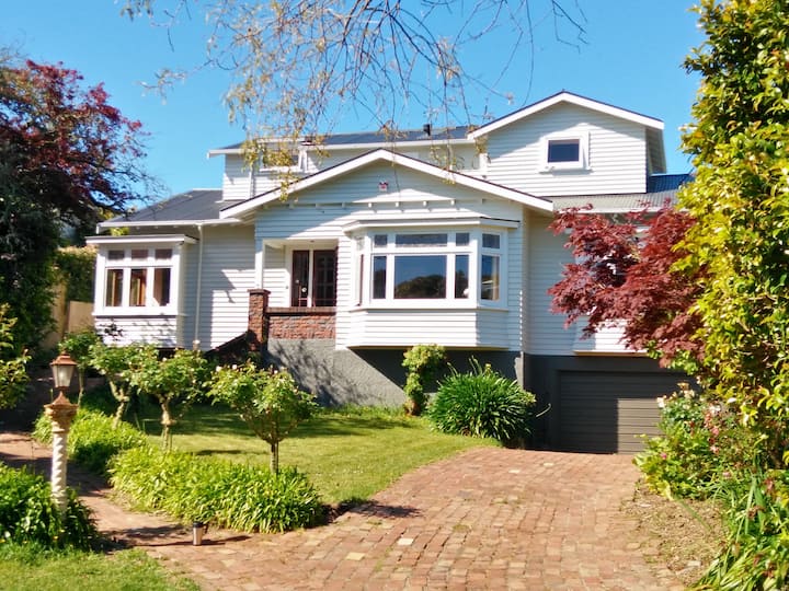 Khandallah Executive Home - Wellington