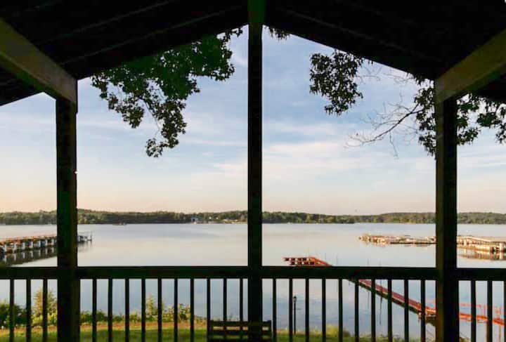 Buchanan Resort Waterfront Cabin - Paris Landing State Park, Buchanan