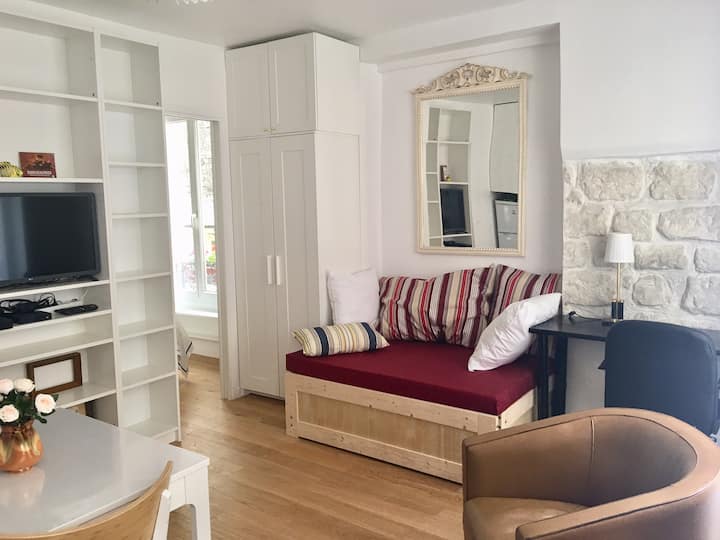 Bright & Cozy Apt Next To Luxembourg Garden - باريس