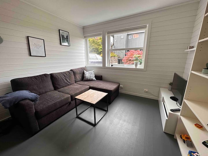 Sentral Hybelleilighet På Lund, 1 Km Til Bystranda - Kristiansand