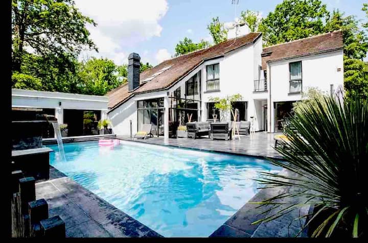 Villa Piscine/jacuzzi Aux Portes De Paris. - Chantilly