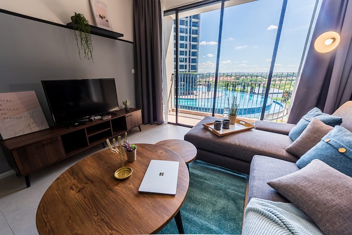 Relaxing Stay With Balcony Pool View@geo Shah Alam - Shah Alam