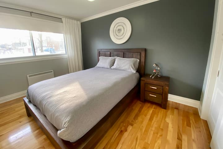 Great Big Clean Room - Montreal