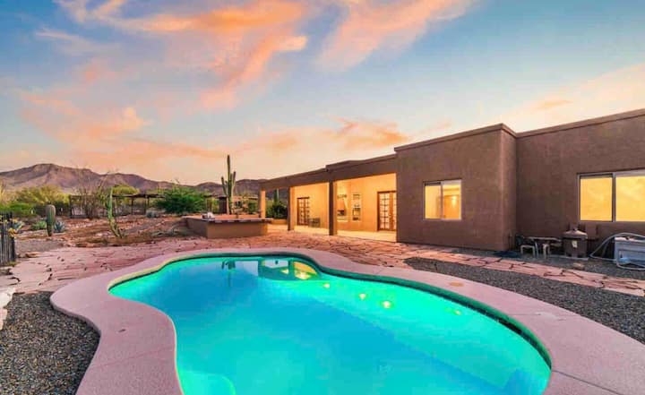 Majestic Desert Views Vacation Home With Pool - Marana, AZ