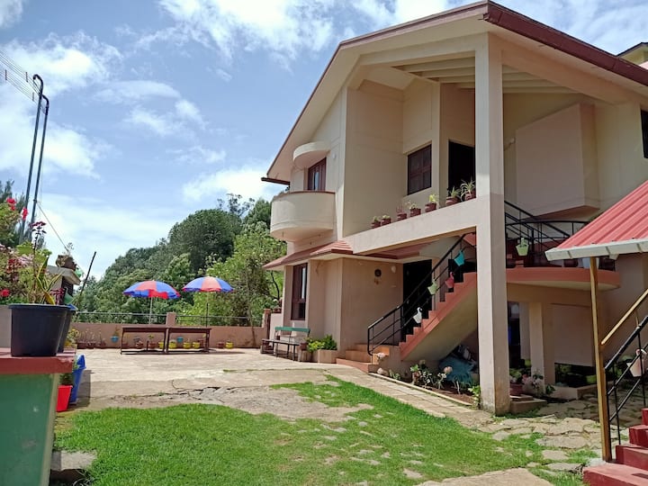 Tree Top Villa Kodaikanal Homestay - Kodaikanal