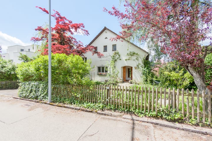 Charming House With Private Garden & Lake-view - Zürich